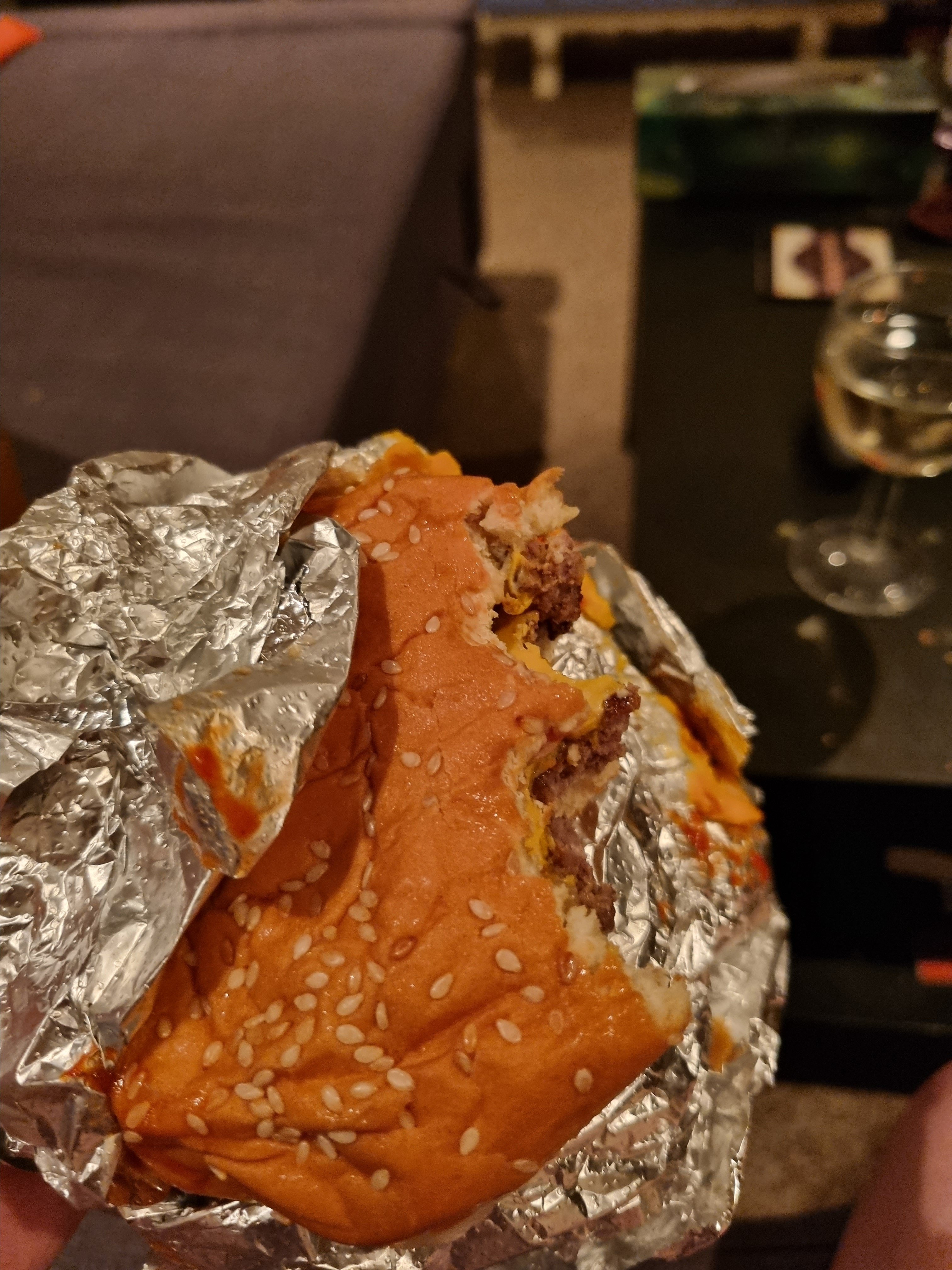 Cold Burgers or The Chef Paradox – That Anxious Welsh Chef